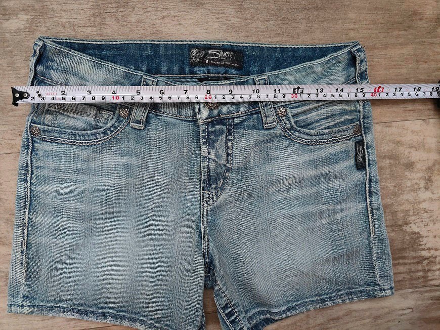 EUC Silver Jeans "Tuesday" Denim Cotton Shorts Size W29 Light Indigo ...