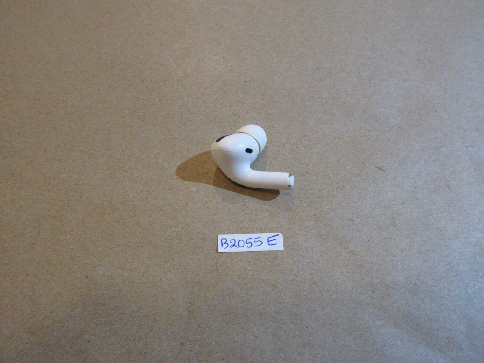 Apple AirPods Pro 1st generation A2084 Left Earbud only - White | eBay