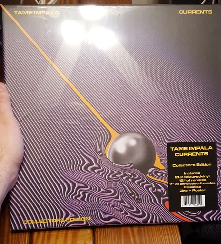 Currents [Collector's Edition Red Vinyl 2lp/12 in/7 in/flexi Box Set ...