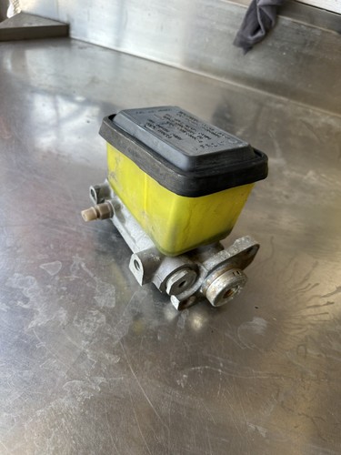 Genuine ford xd xe zj zk fc fd brake master cylinder falcon spac ghia ...