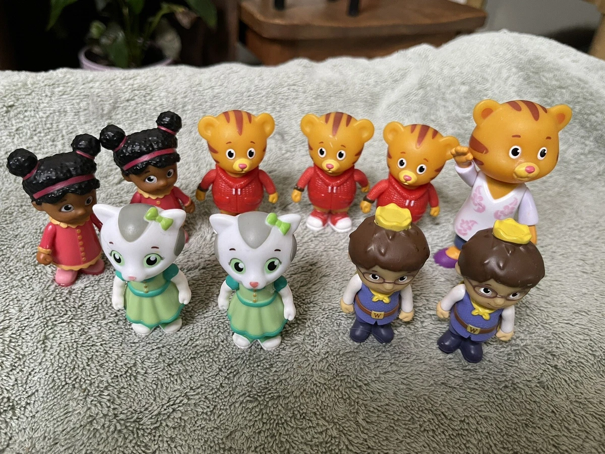 Daniel Tiger Trolley Cake