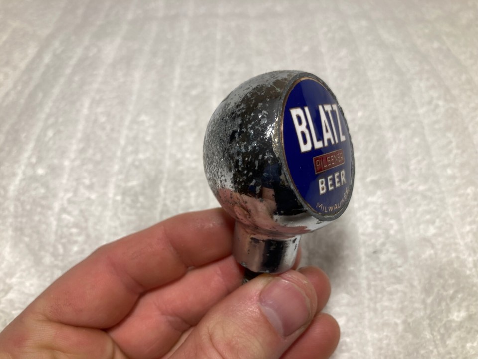 Blatz Pilsener Beer Ball Tap Knob Milwaukee, WI | eBay