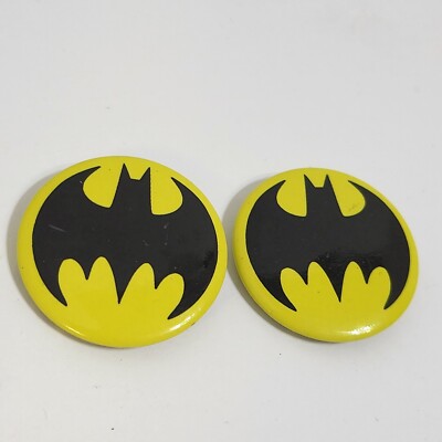 2 Gamestop Batman Pin back Button - DC Comics | eBay