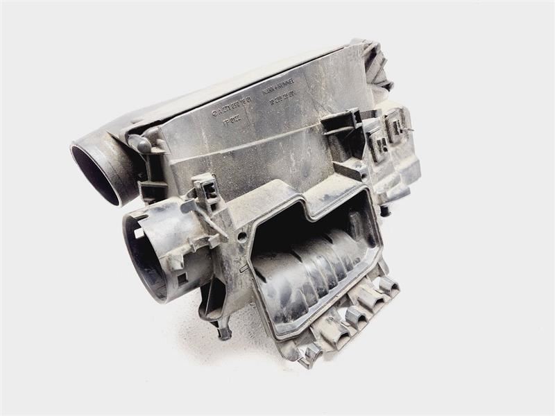 12-15 MERCEDES C-CLASS Air Cleaner 204 Type C250 Coupe Body 2710901601 ...