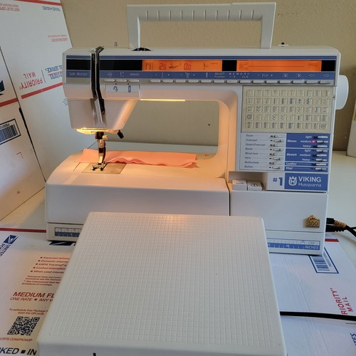 Husqvarna Viking #1+ 300 Anniversary Embroidery Sewing Machine W/ Foot ...