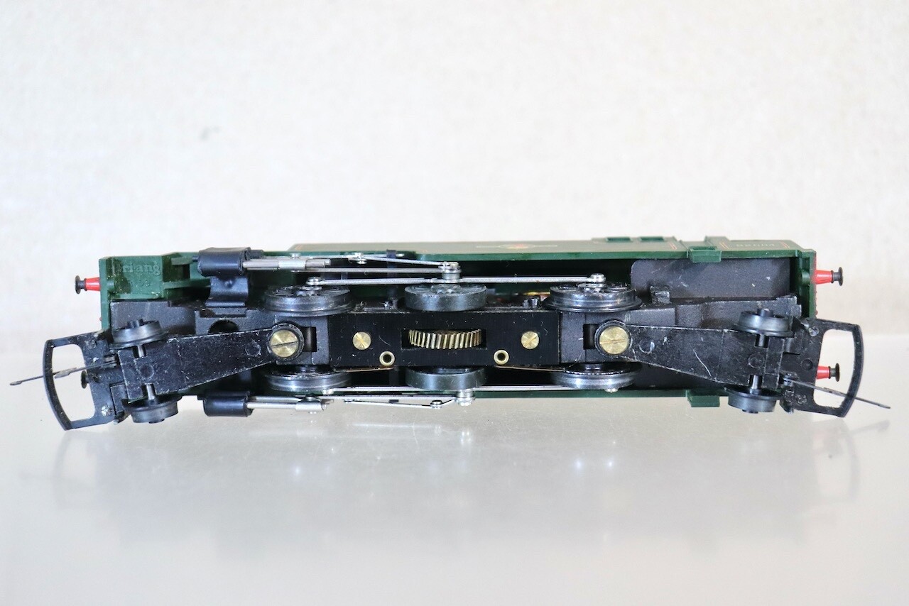 TRIANG HORNBY R59 BR GREEN 2-6-2 CLASS 3MT TANK LOCO 82004 DOUBLE LINED ...
