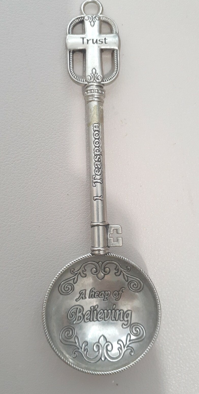 Ganz Keys to Faith Measuring Teaspoon Ornament A SPOON OF A Heap of ...