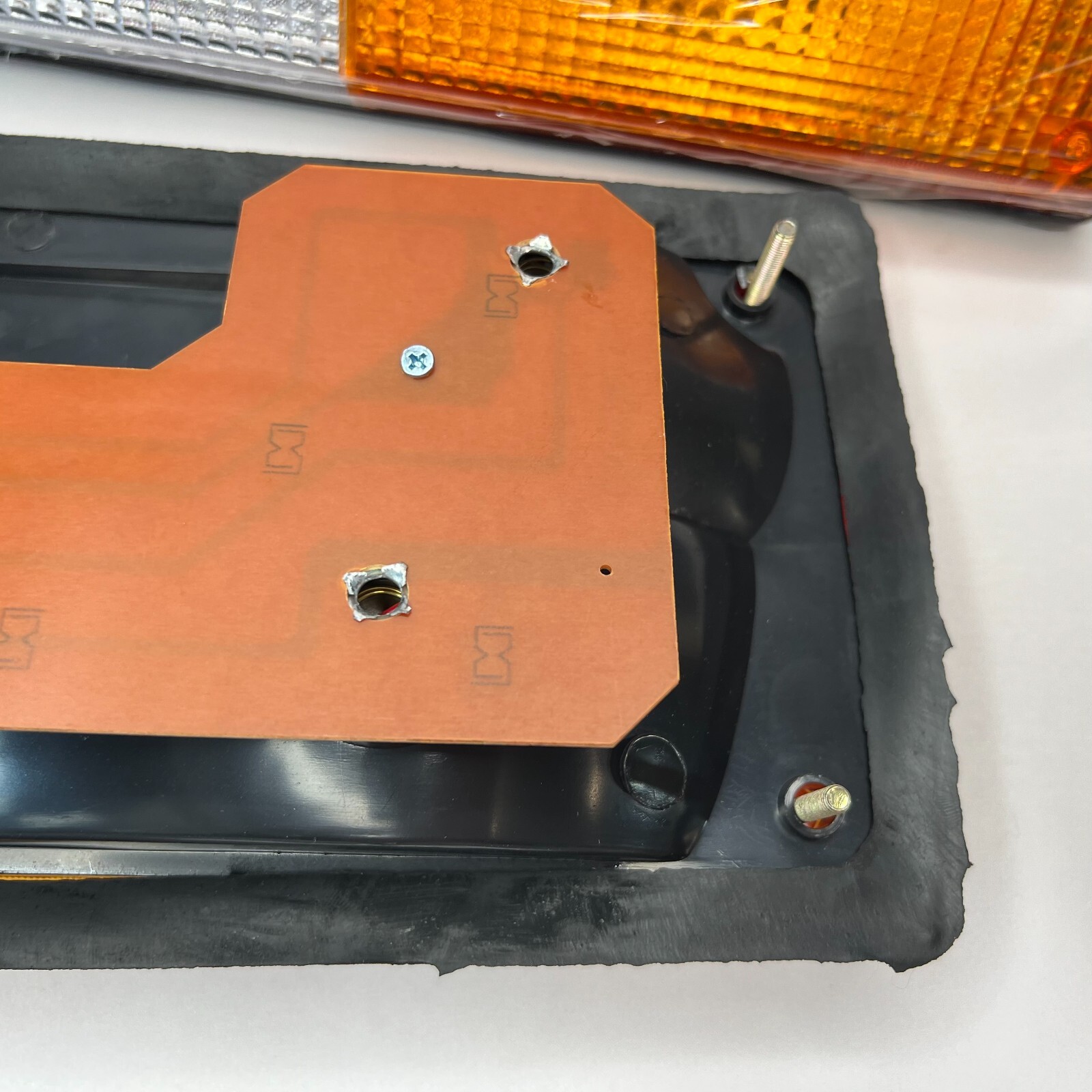 LADA 2107 SET REAR TAIL LIGHT LEFT AND RIGHT VAZ | eBay