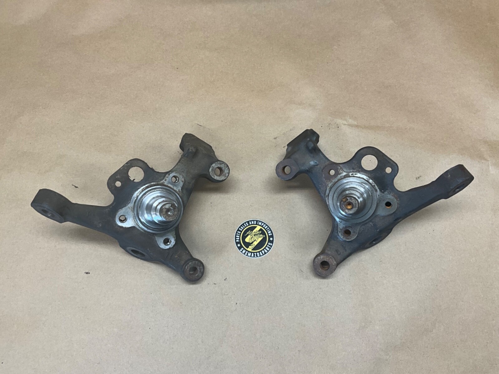 90-97 Mazda Miata OEM Front Steering Hub Knuckle Spindle Upright Pair ...