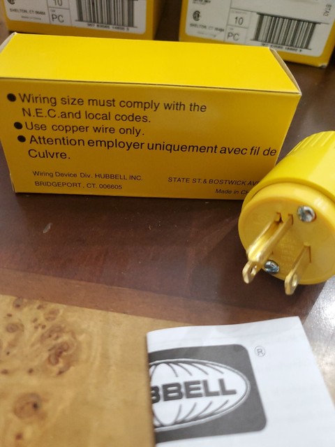 Hubbell 515PY Grounding Clamptite Plug 125 VAC 15 a 2 Poles 3 Wires ...