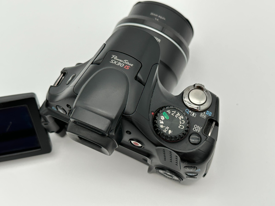 Canon Powershot SX30 IS 14.1MP 35X Zoom Digital Camera Powers On ...