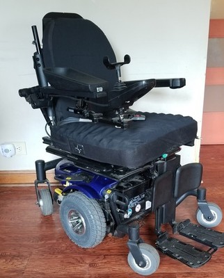 Quantum J6 Power Wheelchair With Power Tilt And Manual Elevating Legs ...