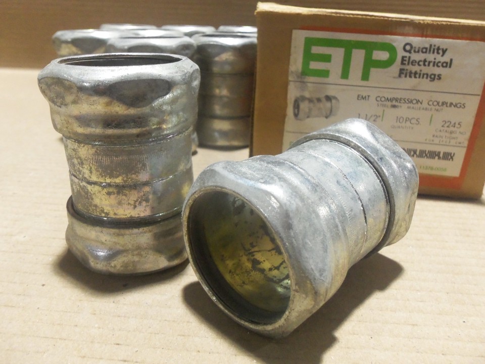 NEW BOX OF 10 ETP 2245 1-1/2" EMT STEEL BODY COMPRESSION COUPLINGS RAIN ...
