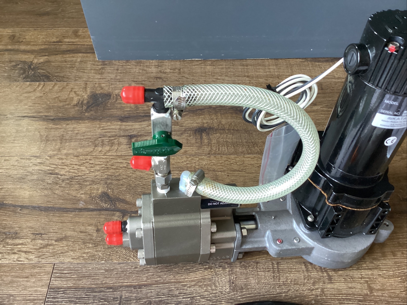 NEW KATADYN PowerSurvivor 80E 80-21642 Watermaker Desalinator 13.8V, 1/ ...