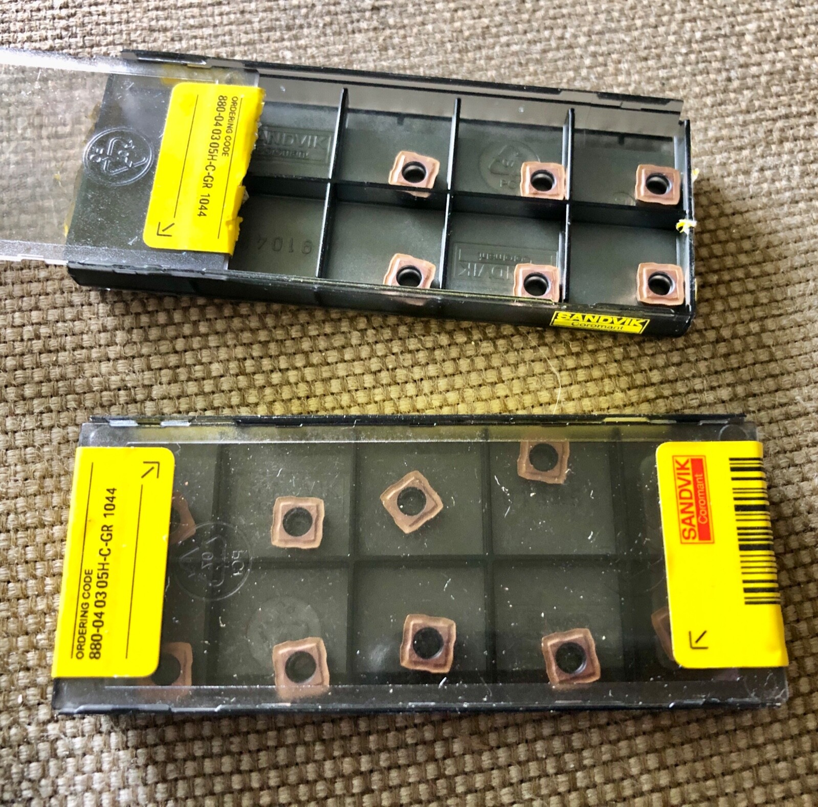 SANDVIK 880-04 03 05H- C-GR 1044 Carbide Inserts - QTY: 16 | eBay