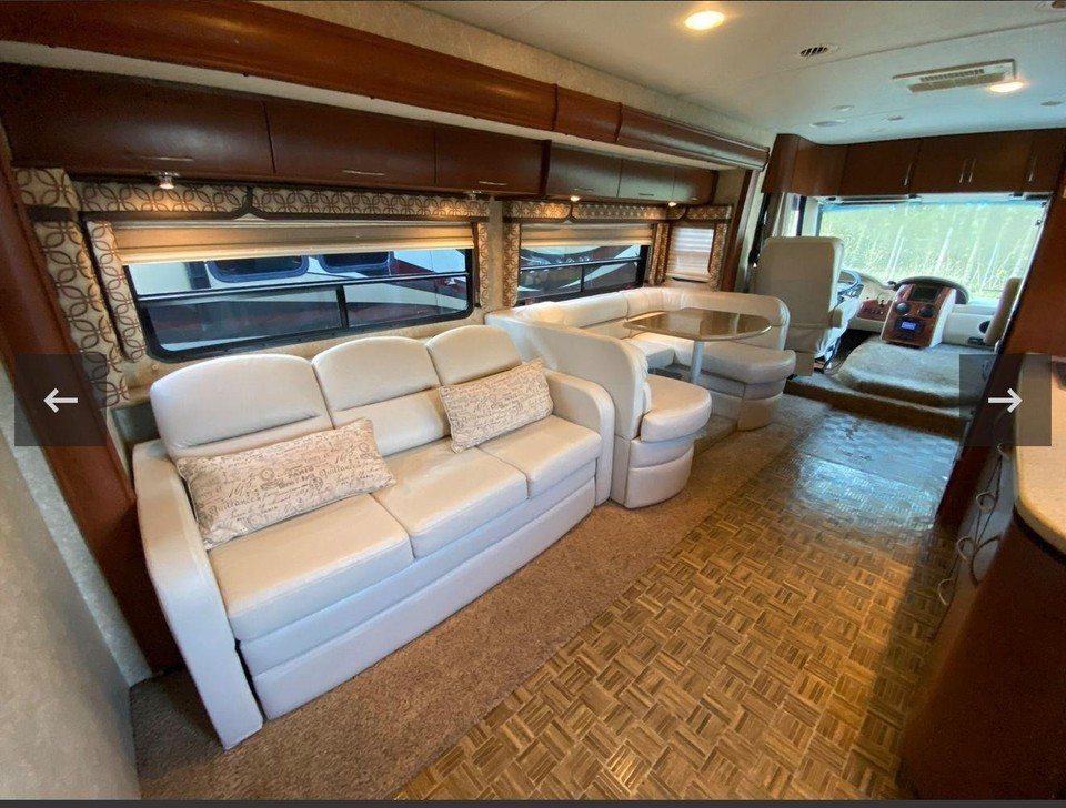 2011 Thor Serrano 31V American RV Motorhome turbo diesel 4-6 berth ...