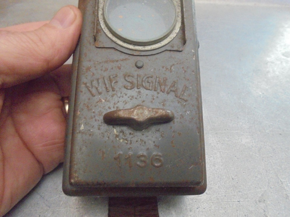 WWII or WWI WIF SIGNAL 1136 Flashlight | eBay