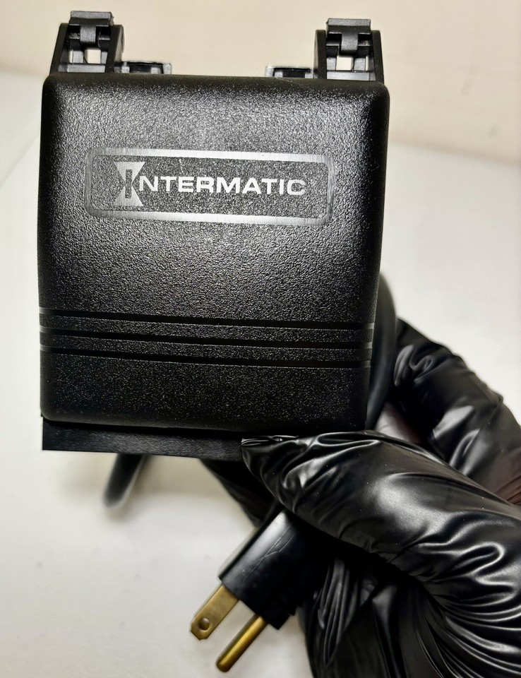 Intermatic Heavy Duty 24 Hour Outdoor Timer Model HB35R 1200 Watt 10A ...