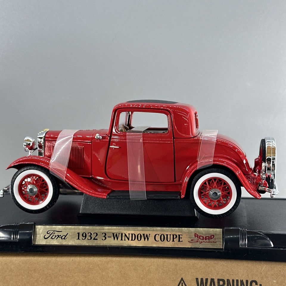 Fairfield Mint 1932 Ford 3-Window Coupe Red 1:24 Diecast Car by Road ...