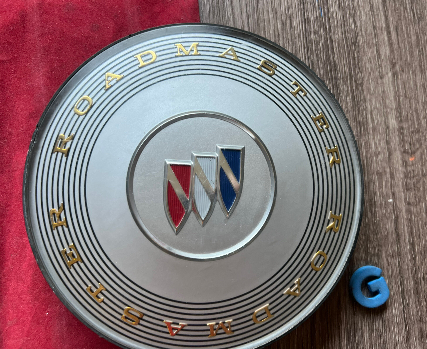 #G (1) 1994-1996 BUICK ROADMASTER Wheel Hub Center Cap GOLD 10194330 | eBay