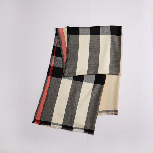 SCARF BURBERRY 100% CASHMERE AUTHENTIC BLACK BEIGE RED CLASSIC LOGO ...
