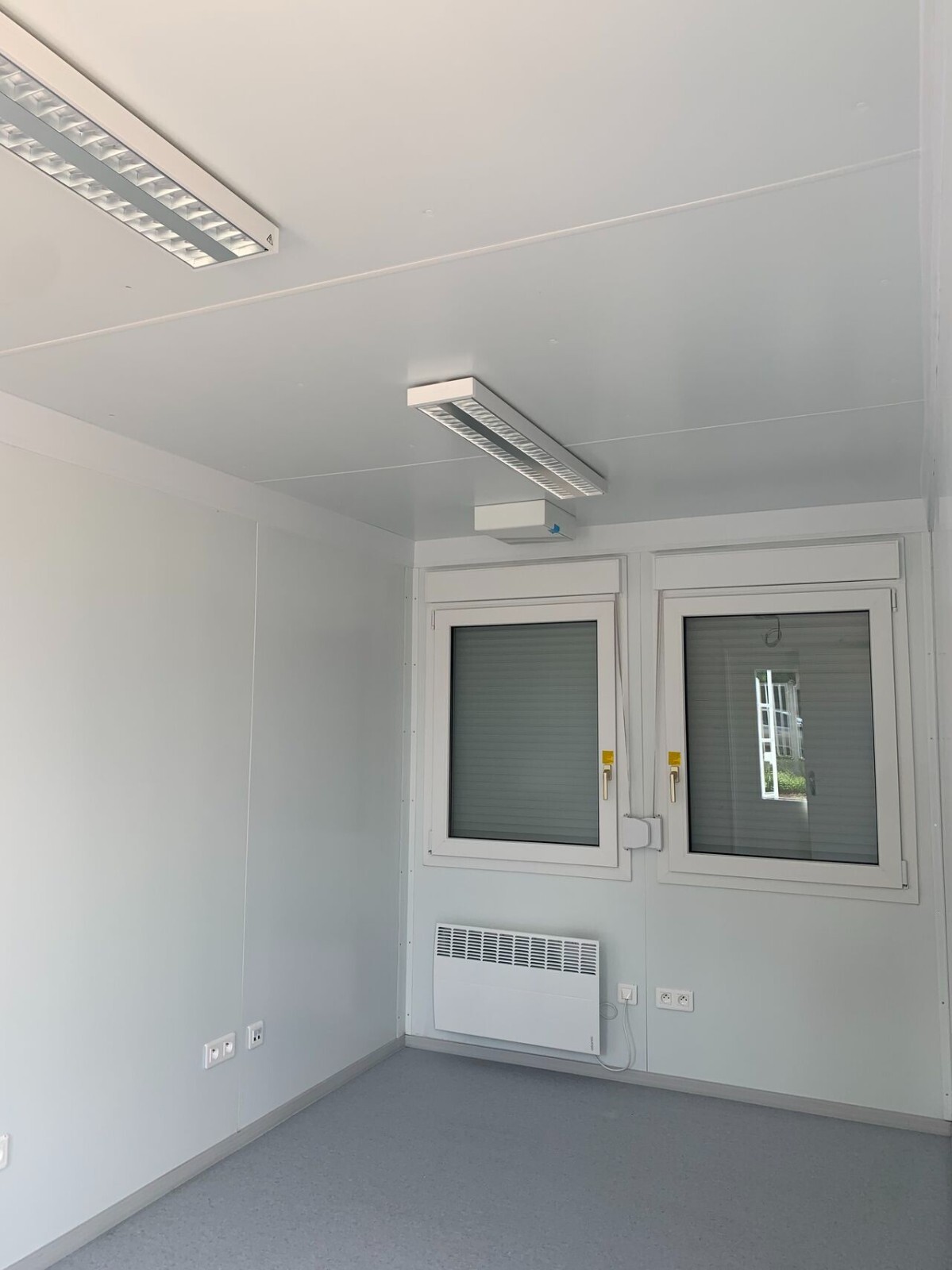 Portable Premium Containex Site Office - 6 m x 2.4m / 20ft x 8ft / £ ...