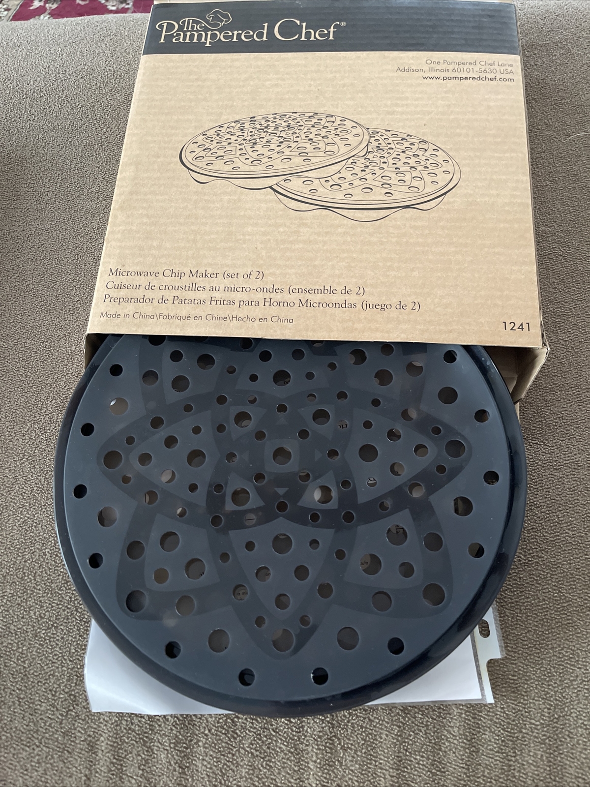 New Pampered Chef Microwave Chip Maker Set of 2 For Potato Chips #1241 ...