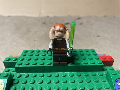 LEGO Star Wars Minifigure Saesee Tiin SW0308 with Lightsaber from Jedi ...