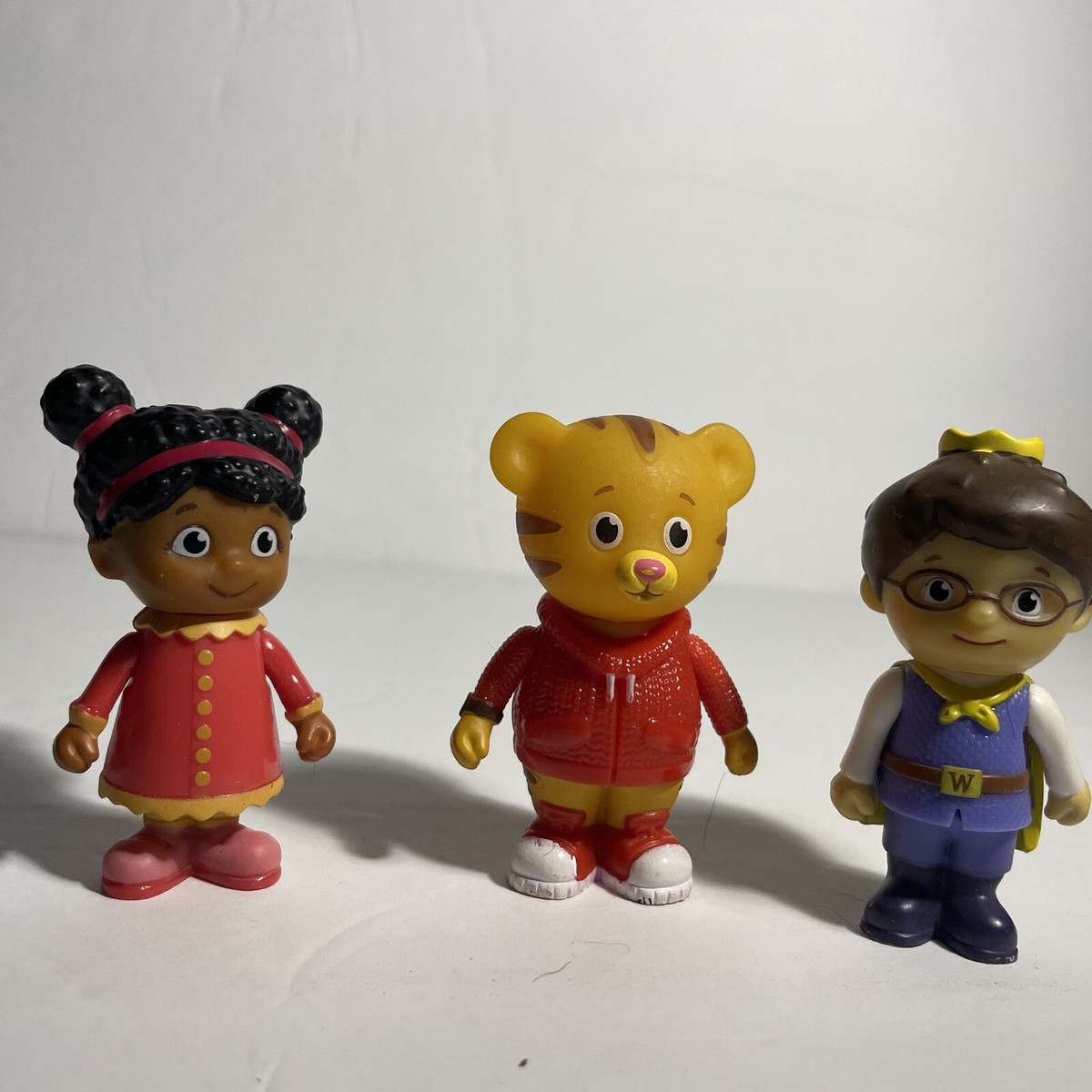 Daniel Tigers Neighborhood Prince Wednesday Prince Wednesday's Pet
