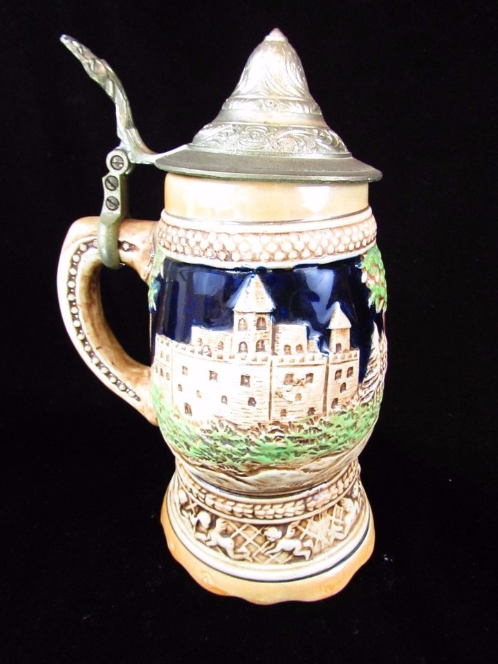 Vintage German Styled Musical Lidded Beer Stein Castle Couple Japan ...