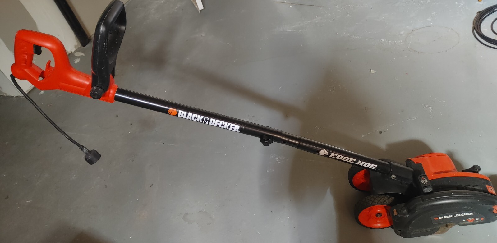 Black+Decker Edge Hog 2-in-1 Electric Edger and Trencher Working | eBay
