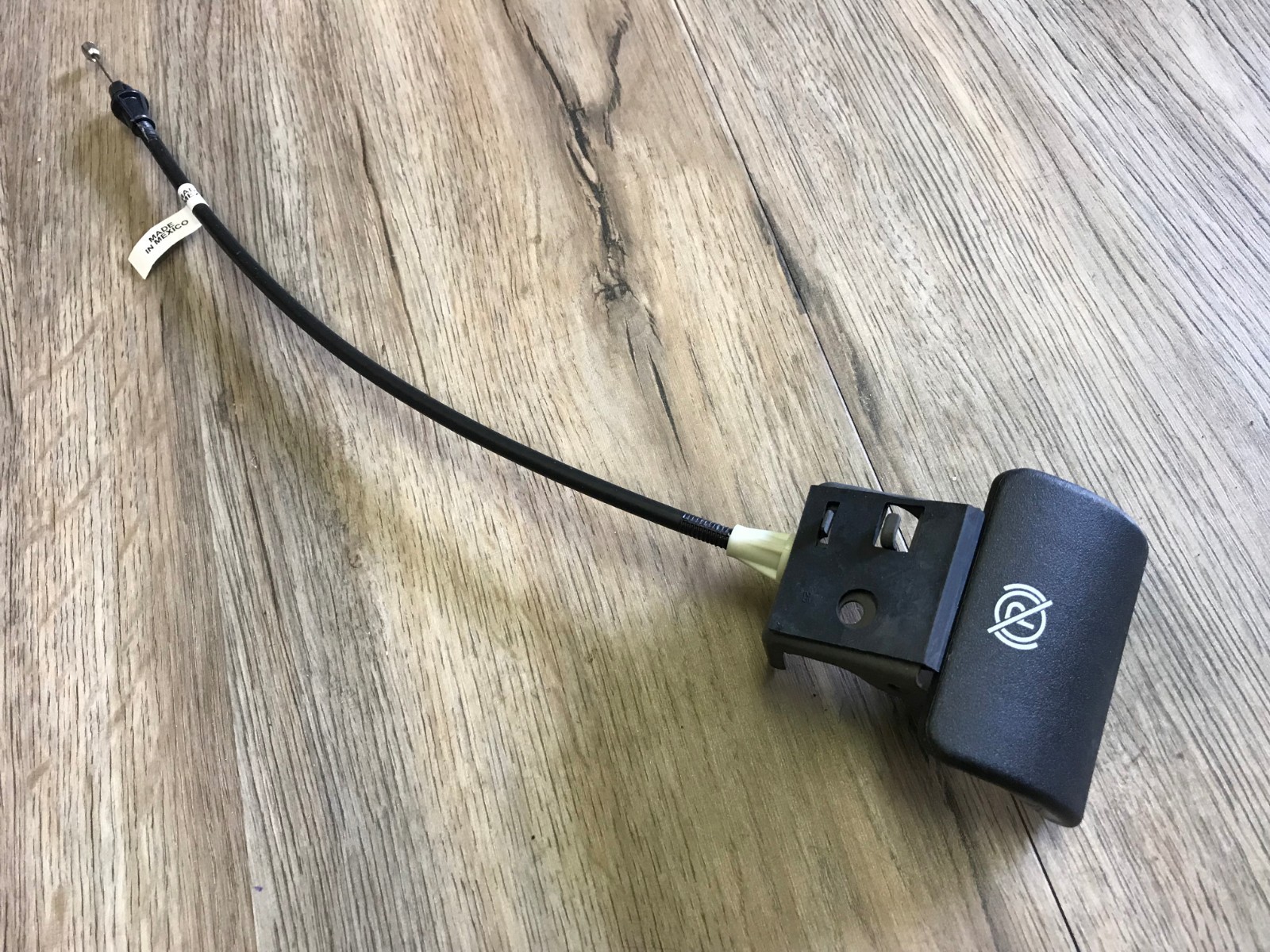 2000 to 2006 ESCALADE TAHOE SIERRA NOS GM PARKING BRAKE HANDLE 15226272 ...