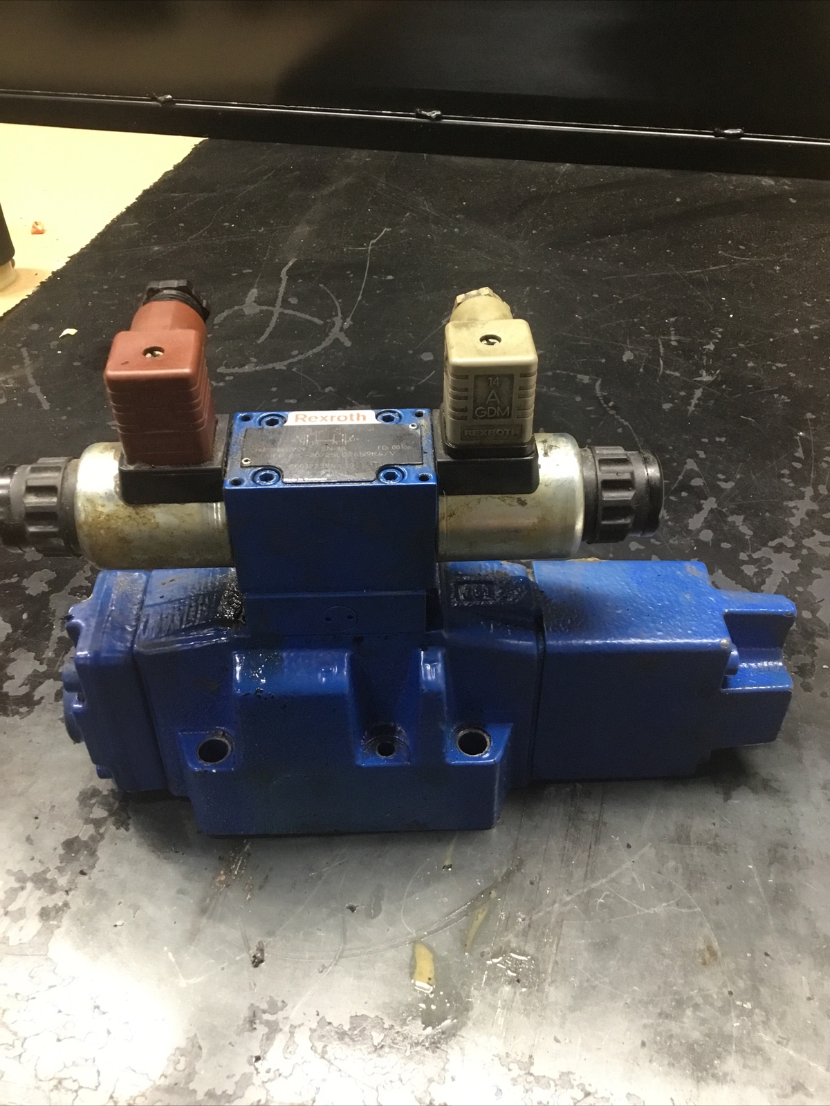 REXROTH 4WRZ 16E150-70/6EG24N9EK4/D3V With 3DREP 6-C20/25EG24N9K4/V ...