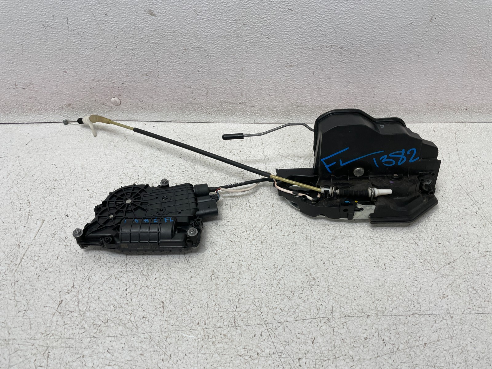 13 14 15 BMW F01 F02 Front Left Driver Door Lock Latch Actuator 1382 ...