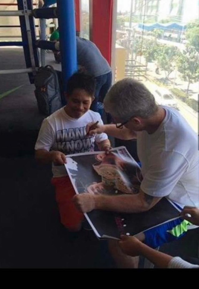 Pacquiao Freddie Roach double poster | eBay