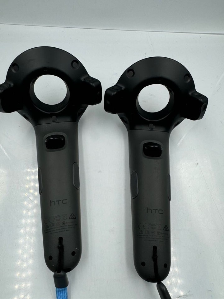 HTC Vive Full Kit W/Controllers Cables Original Box Operation Checked ...