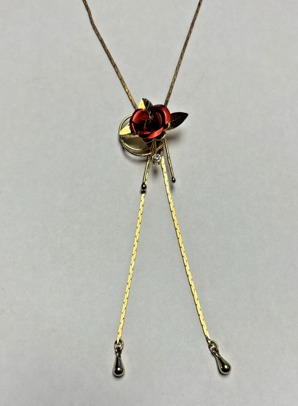 Vintage Red Rose Adjustable Pendant Necklace Gold Tone - Gem