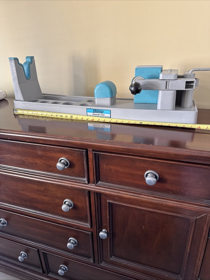 Midway Shooter's Vise Adjustable Cradle Non-Marring Surfaces Firearm ...