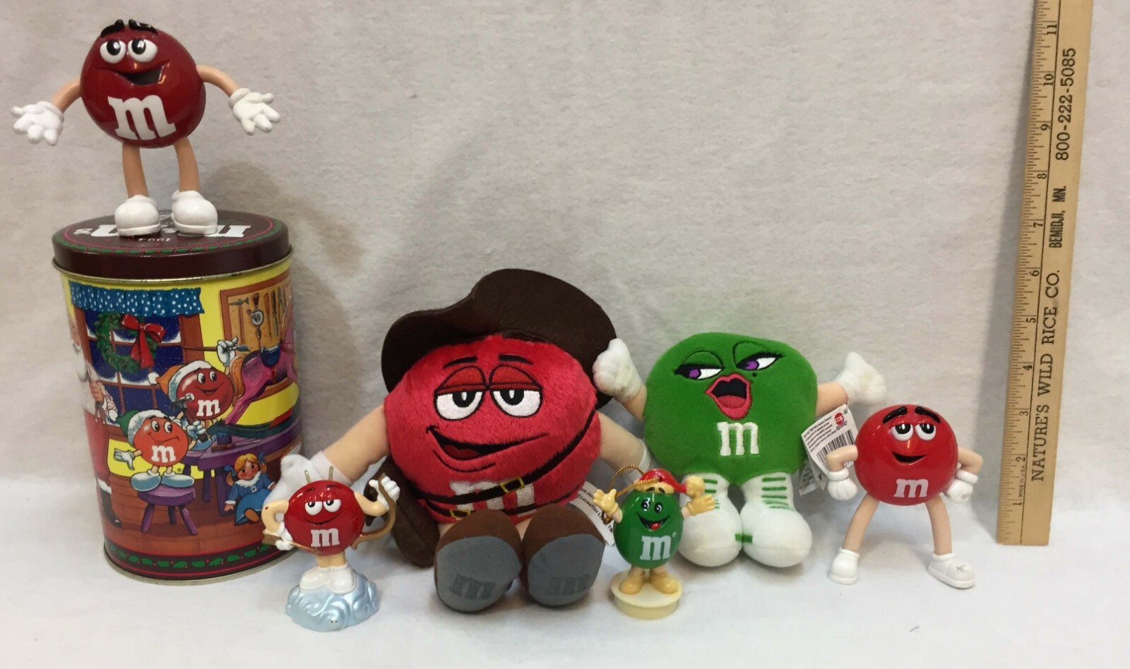 M & M Candy Collectibles Lot of 7 Christmas Tin Figurines Plush Figures ...