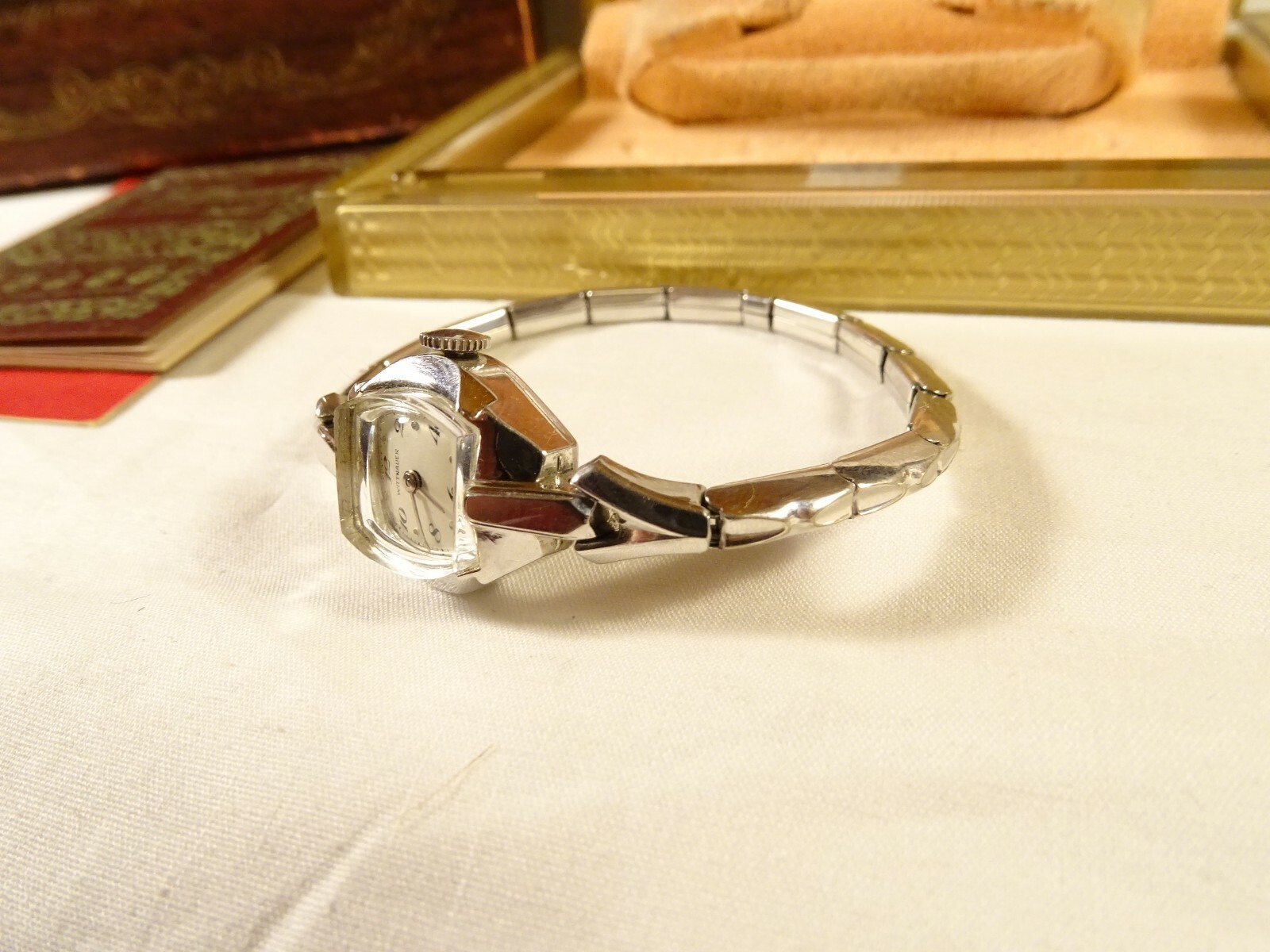 Beautiful Longines Wittnauer Varsity Ladies Vintage Mid Century Watch ...