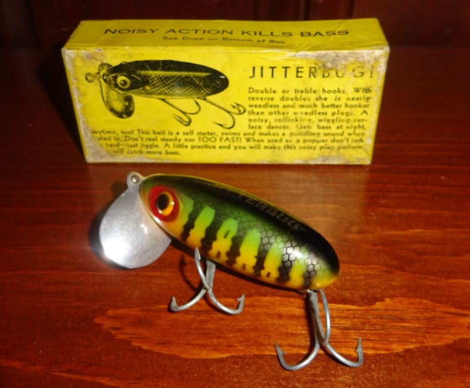 Vintage Fred Arbogast Jitterbug, 650-05, 5/8 Oz., 3", #1 Treble Hooks ...