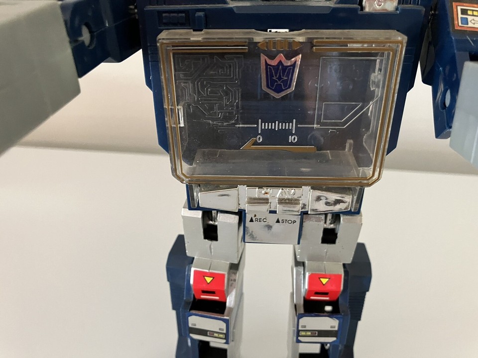 Transformers g1 1984 Soundwave With Lazebeak And Frenzy Cassette tapes ...