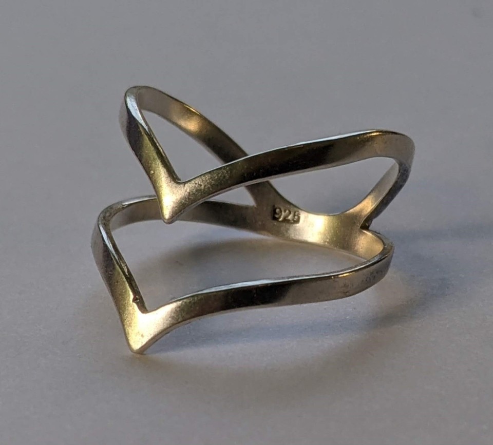 Vintage ring sterling silver 925 Size 8 Weight 2.18 g. Ukrainian ...