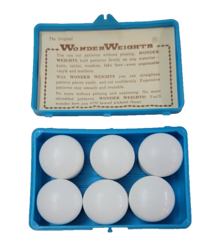 Vtg Set of White WONDER WEIGHTS w/ Blue Plastic Case - Holds Patterns ...