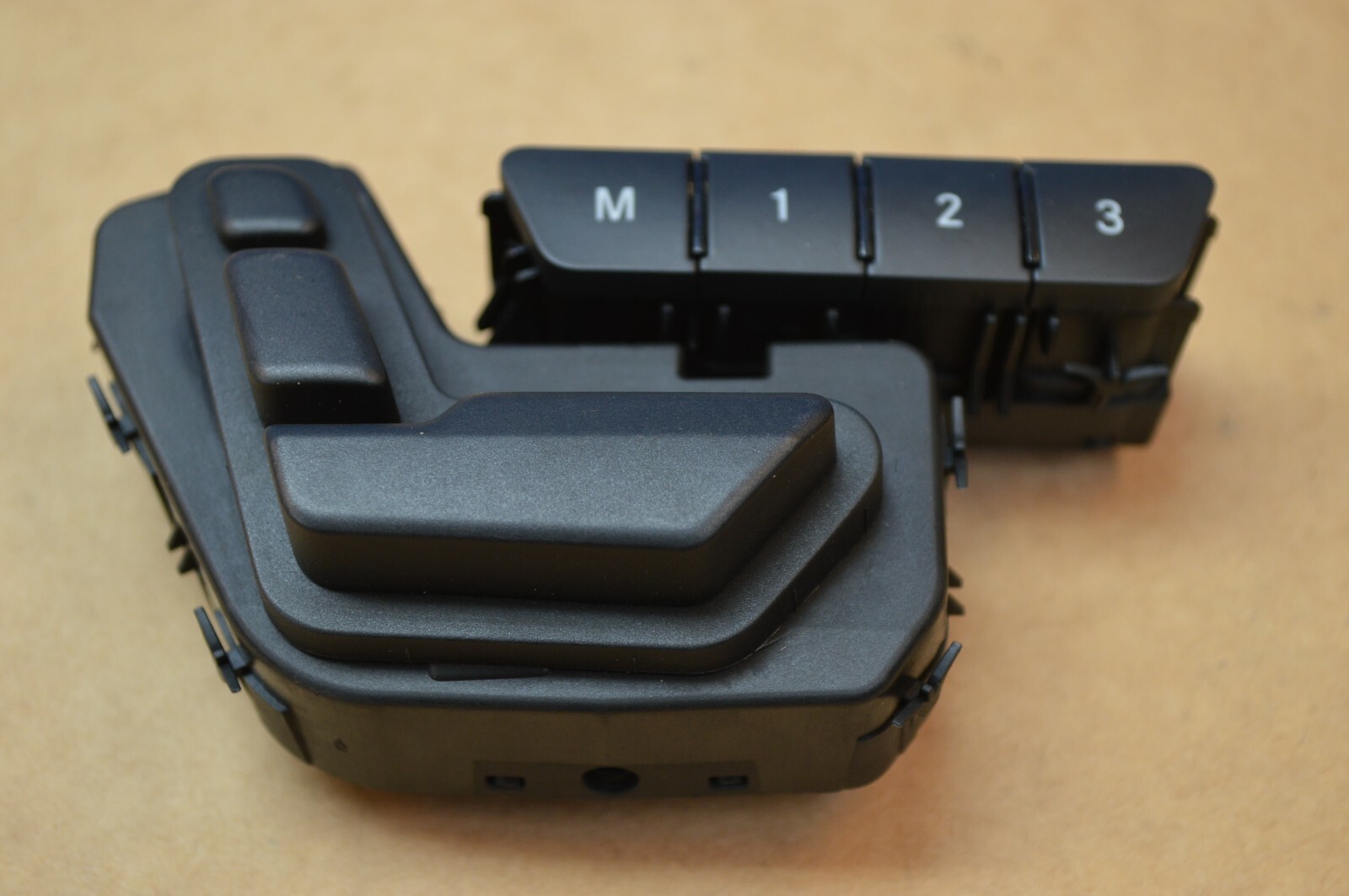 08-11 W204 MBERCEDES AMG C63 FRONT DRIVER SIDE SEAT CONTROL SWITCH ...