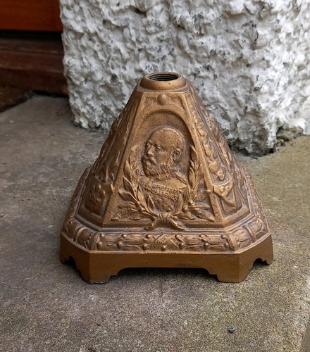 Antique Cast Iron Painted King Edward Oil Lamp Base, 21mm Thread | eBay UK