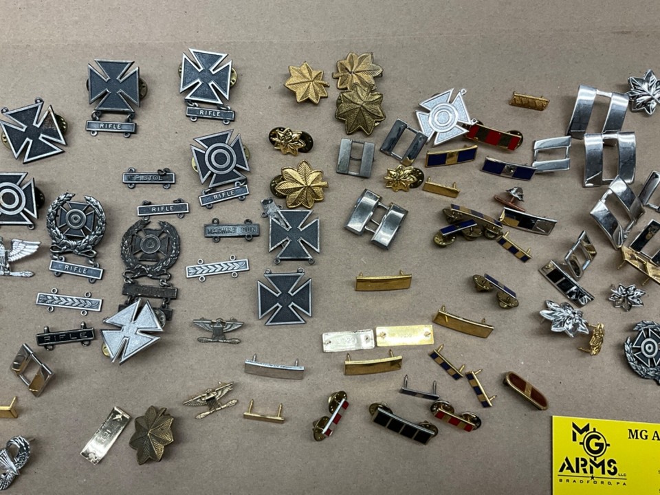 RANDOM LOT MILITARY COLLECTOR POST WW2 MEDAL BADGE AWARD PINS NOT ...