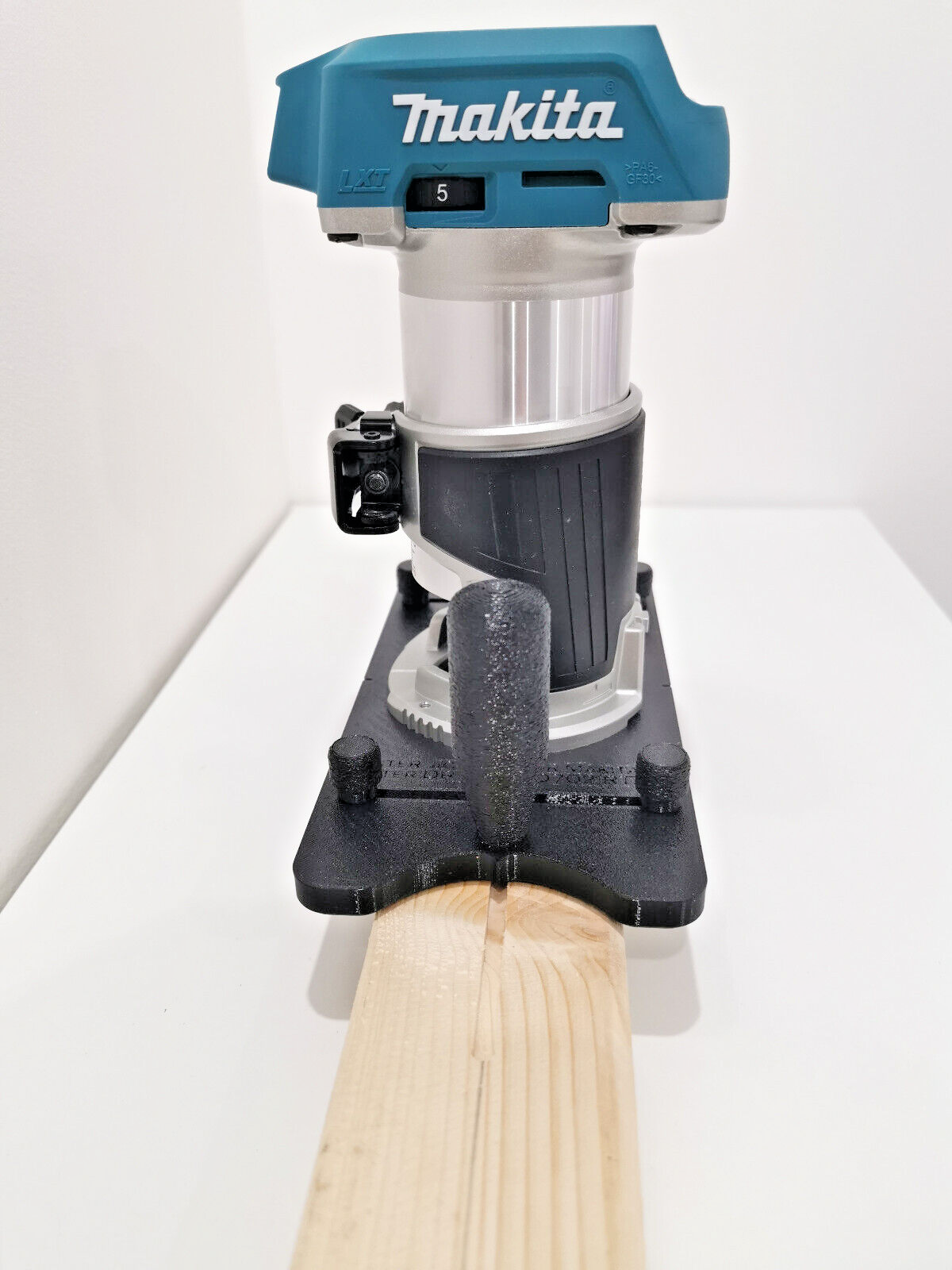 Makita DRT50 RT0700CX RT0702 XTR01Z Center jig base Router Groove Jig ...