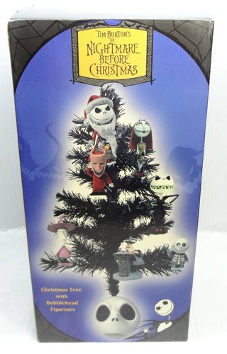 NECA Nightmare Before Christmas Christmas Tree with Bobblehead Figures ...