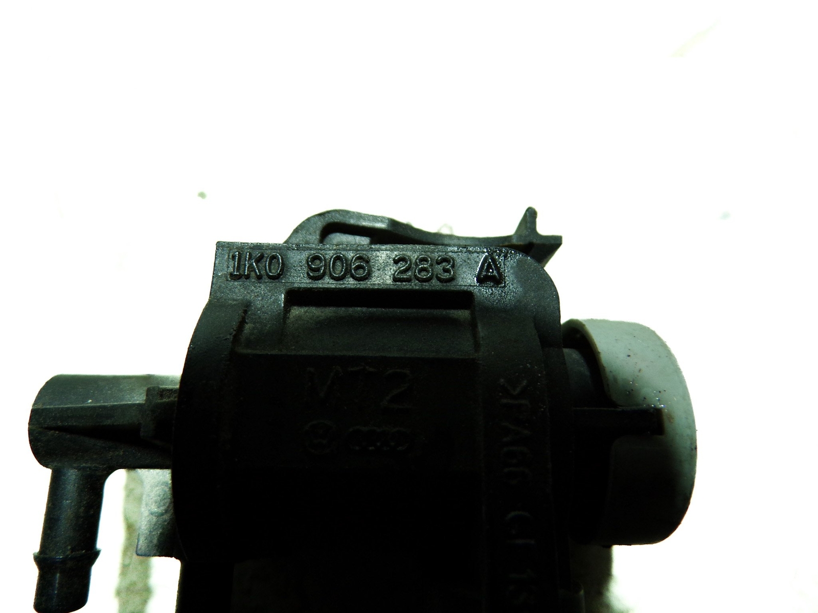 VW TRANSPORTER V T5 Furgon 7HA, 7HH, 7EA, 7EH 1K0906283A Électrovanne ...